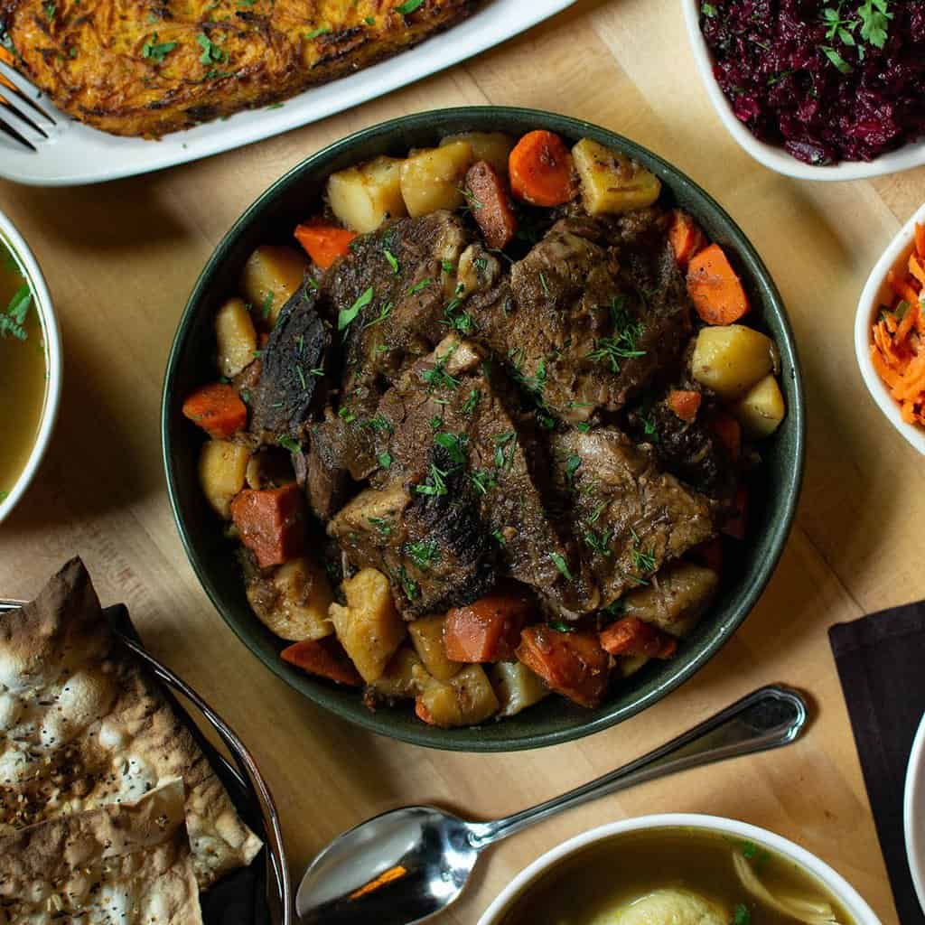 Join Our Passover Dinner Drive - Family-to-Family